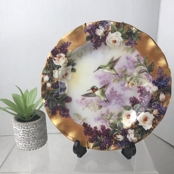 Accents | Vtg Crown Jewels Hummingbird Ruffled Gold Trimmed Porcelain ...